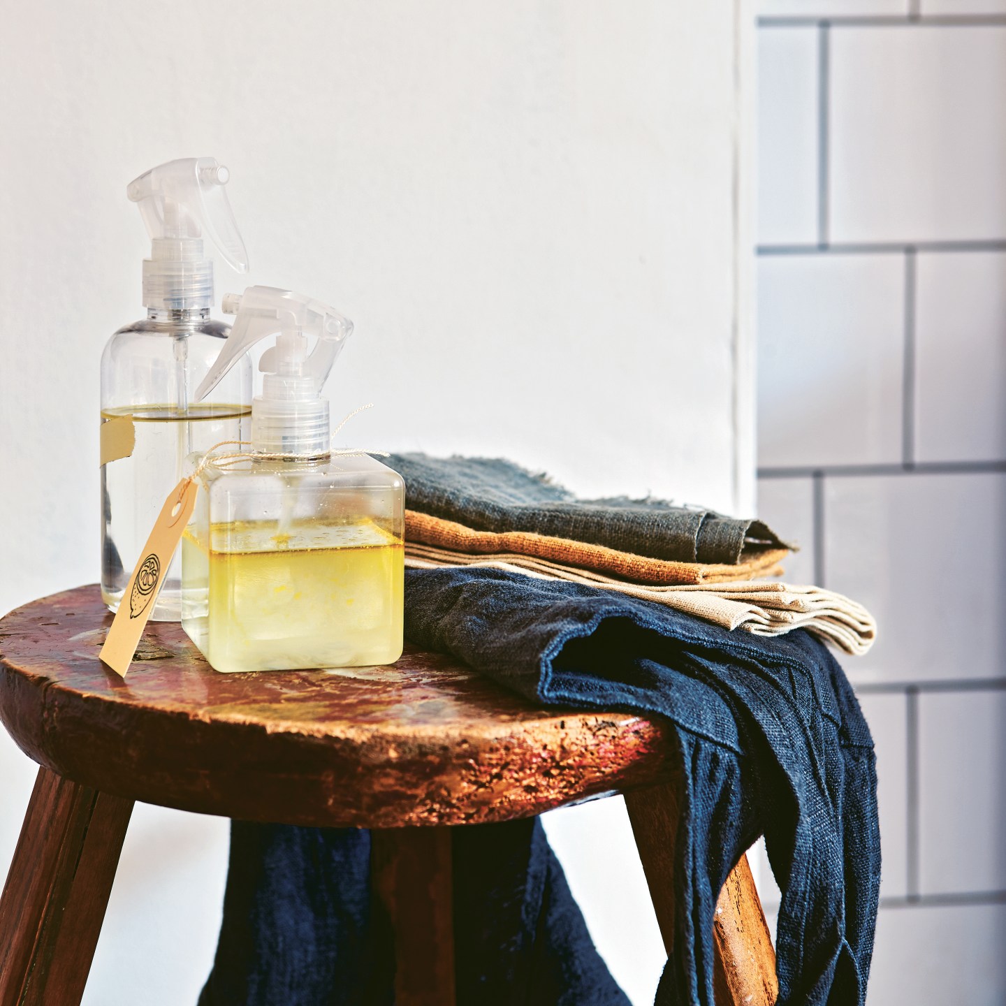 Fresh Clean Home by Wendy Graham